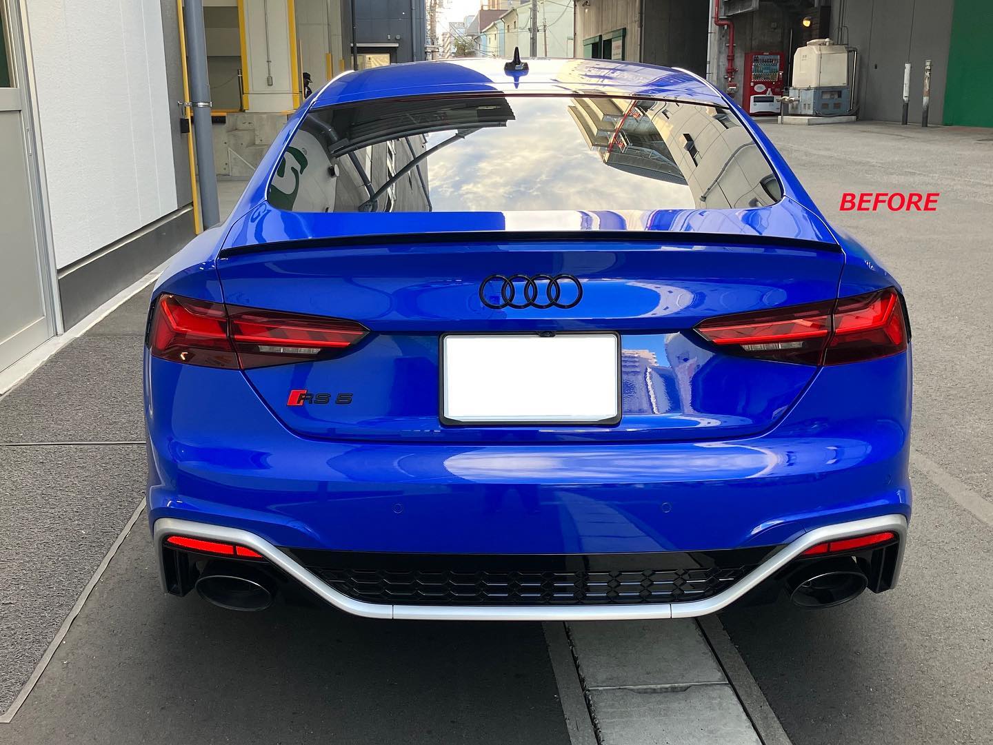 アウディRS5のカーラッピング施工紹介 3M 2080-CFS12 カーボンブラック | カーラッピングスタジオ LAPPS 【東京】